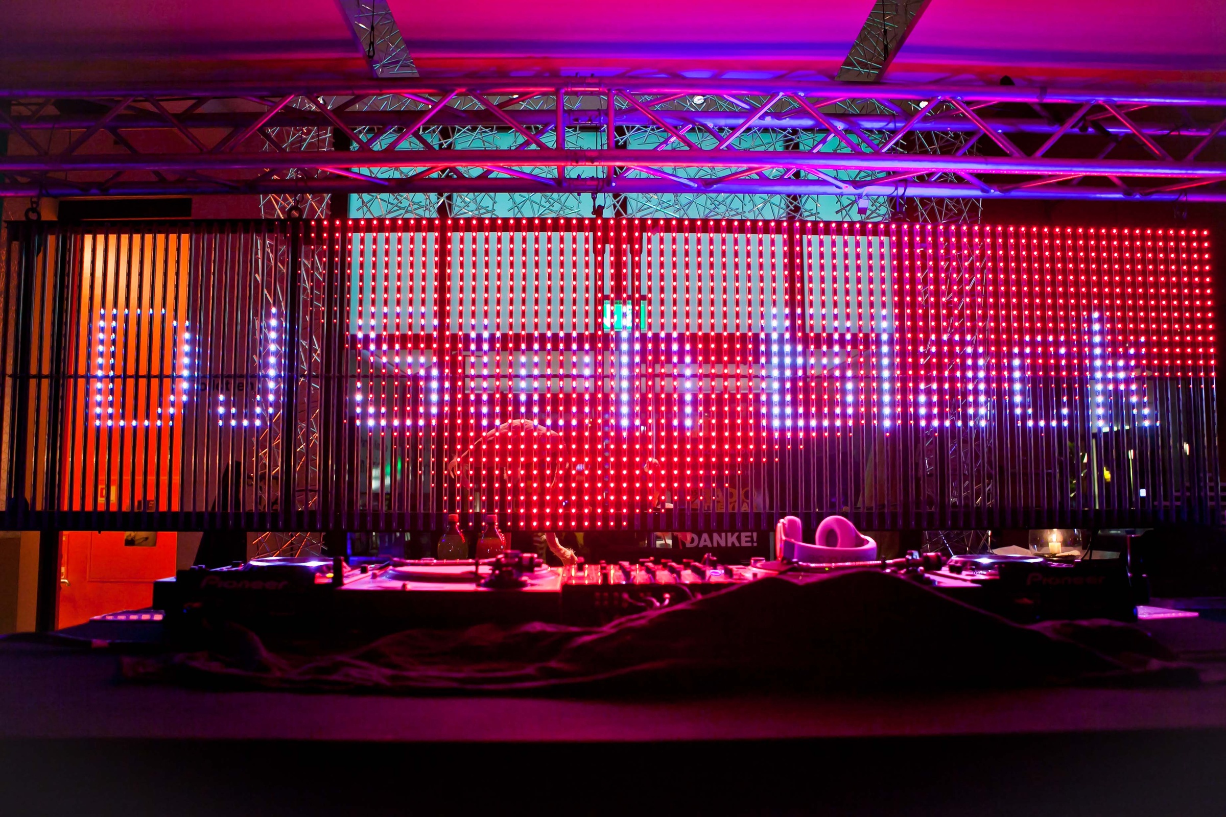 Radio 105 − 105 DJ-Night | Winkler Livecom